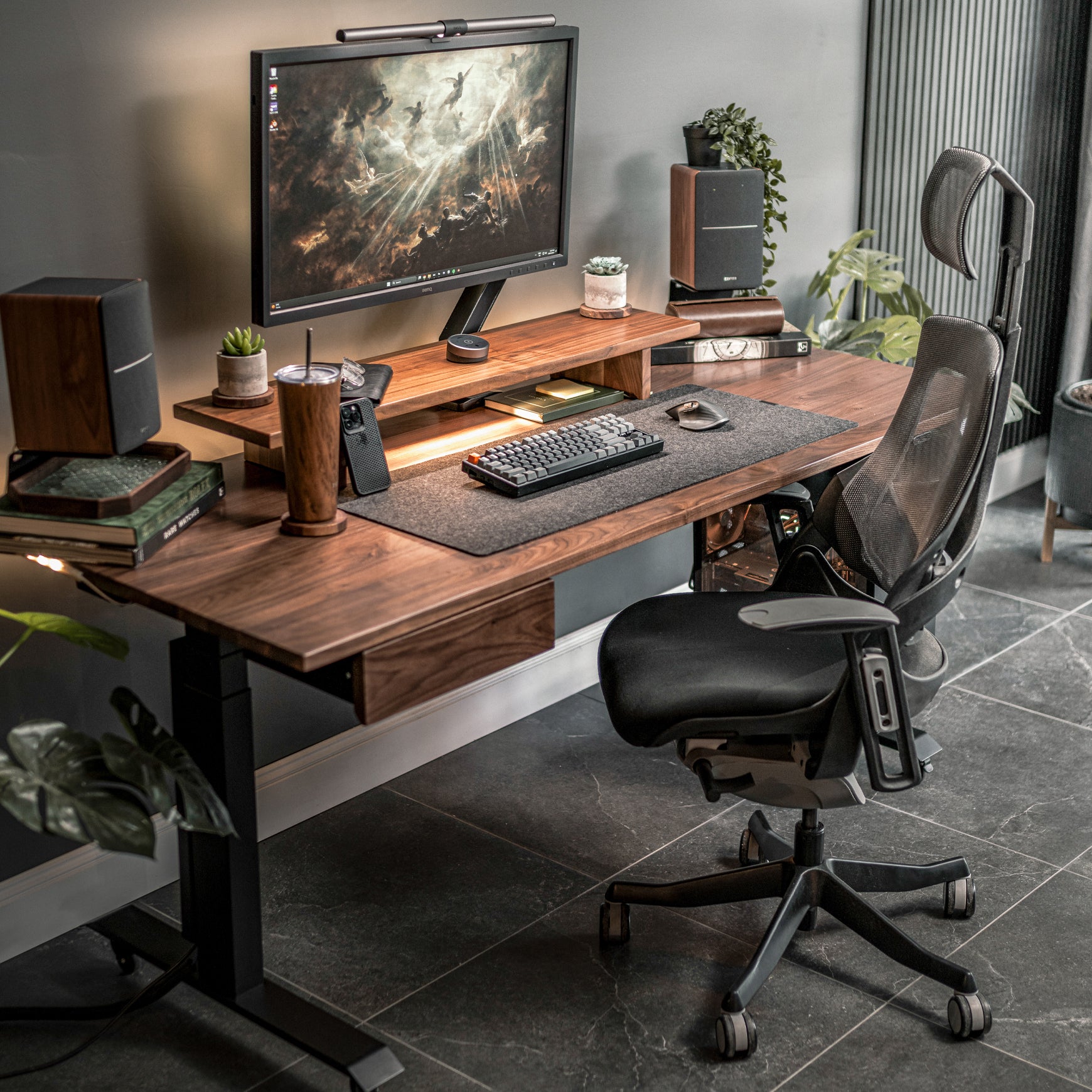 Desky Pro+ Ergonomic Chair